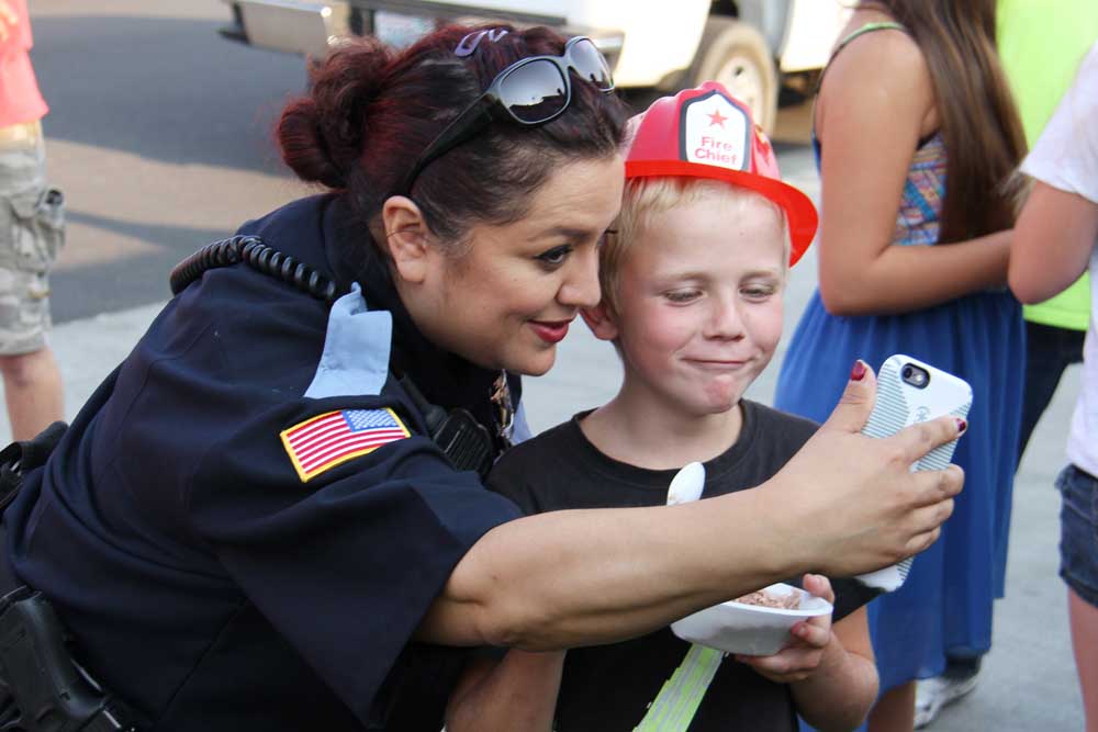 Night Out helps establish safer neighborhoods | East Oregonian