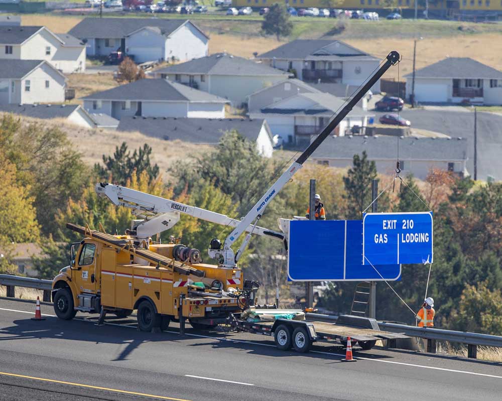 ODOT replaces signs near Pendleton | East Oregonian