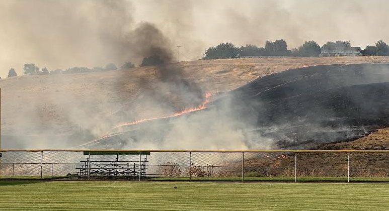 BREAKING: Fire burning near Pendleton middle school | East Oregonian