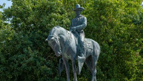 Pendleton Arts Commission hears plea to preserve Til Taylor statue ...